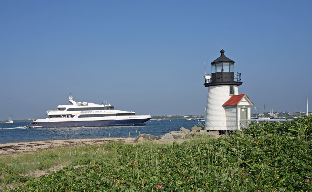 Brant Point Lighthouse, Massachusetts at Lighthousefriends.com