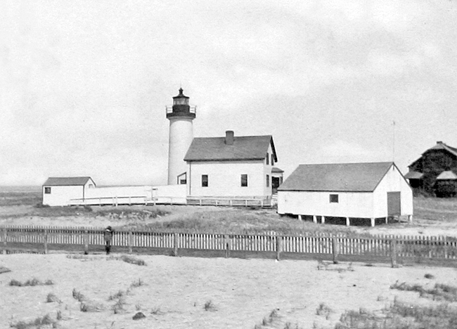 Brant Point (Old) Lighthouse, Massachusetts at Lighthousefriends.com
