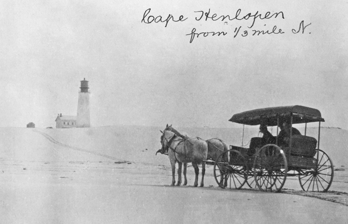 Cape Henlopen Lighthouse, Delaware at Lighthousefriends.com