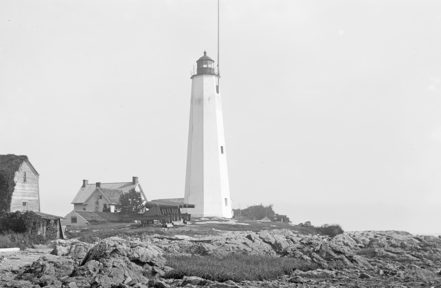 Five Mile Point (Old New Haven) Lighthouse, Connecticut at ...