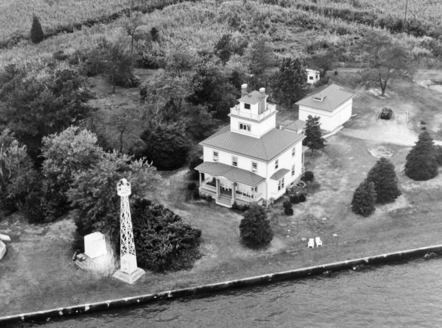 Liston Front Range Lighthouse, Delaware at Lighthousefriends.com
