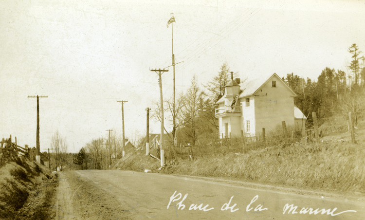Portneuf Range Lighthouse, Quebec Canada at Lighthousefriends.com