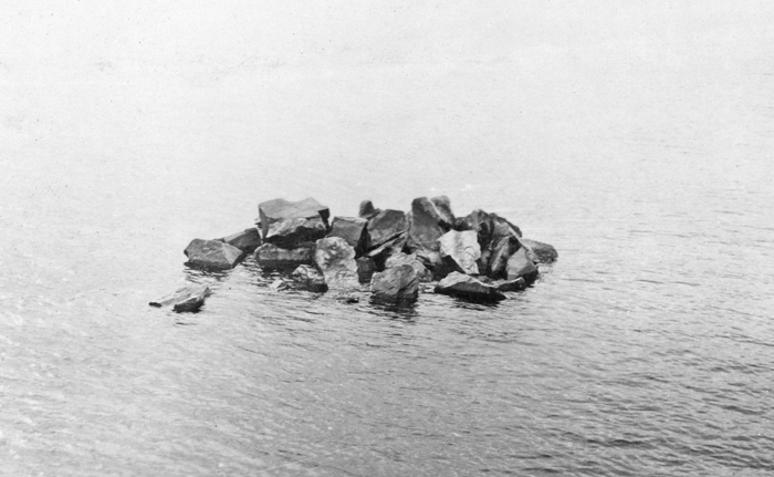 Ragged Point Lighthouse, Maryland at Lighthousefriends.com