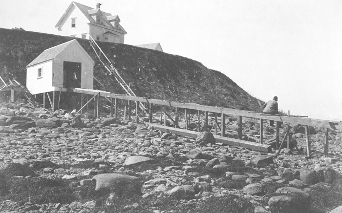 Spectacle Island Range Lighthouse, Massachusetts at Lighthousefriends.com