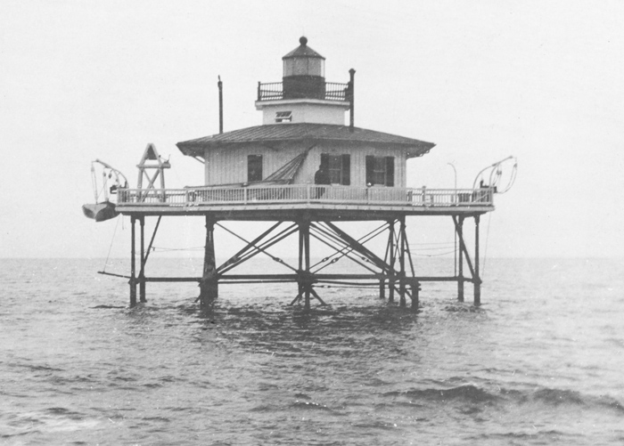 Windmill Point Lighthouse, Virginia at Lighthousefriends.com