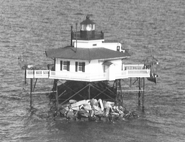 Windmill Point Lighthouse, Virginia at Lighthousefriends.com