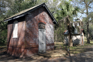 Bloody Point Front Range Lighthouse, South Carolina at ...