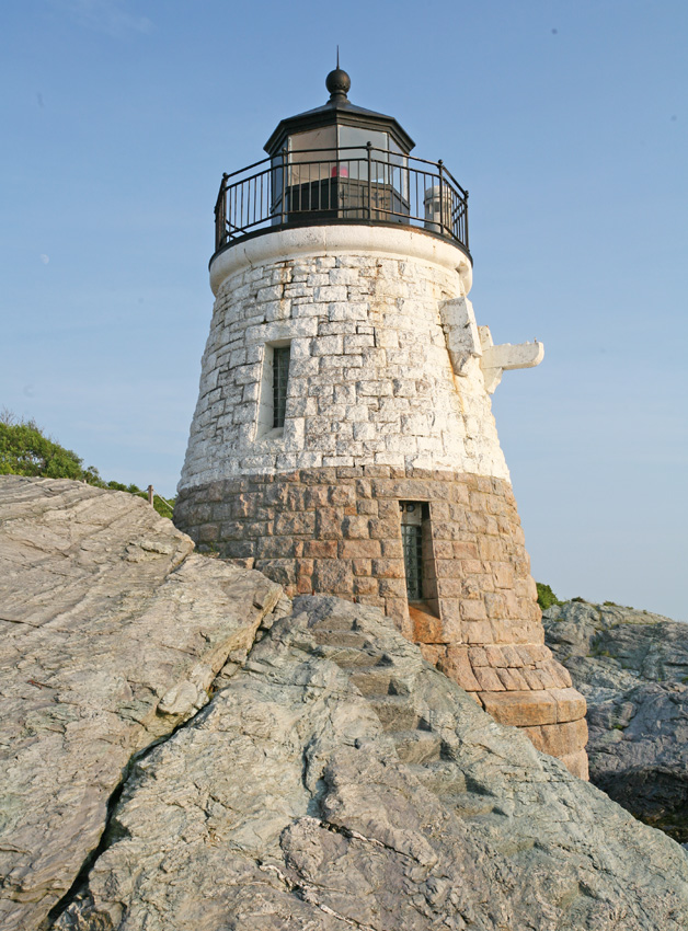 Castle Hill Lighthouse, Rhode Island at Lighthousefriends.com