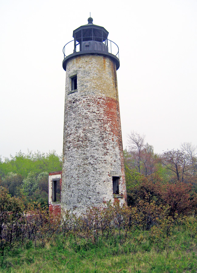 Charity Island Lighthouse, Michigan at Lighthousefriends.com