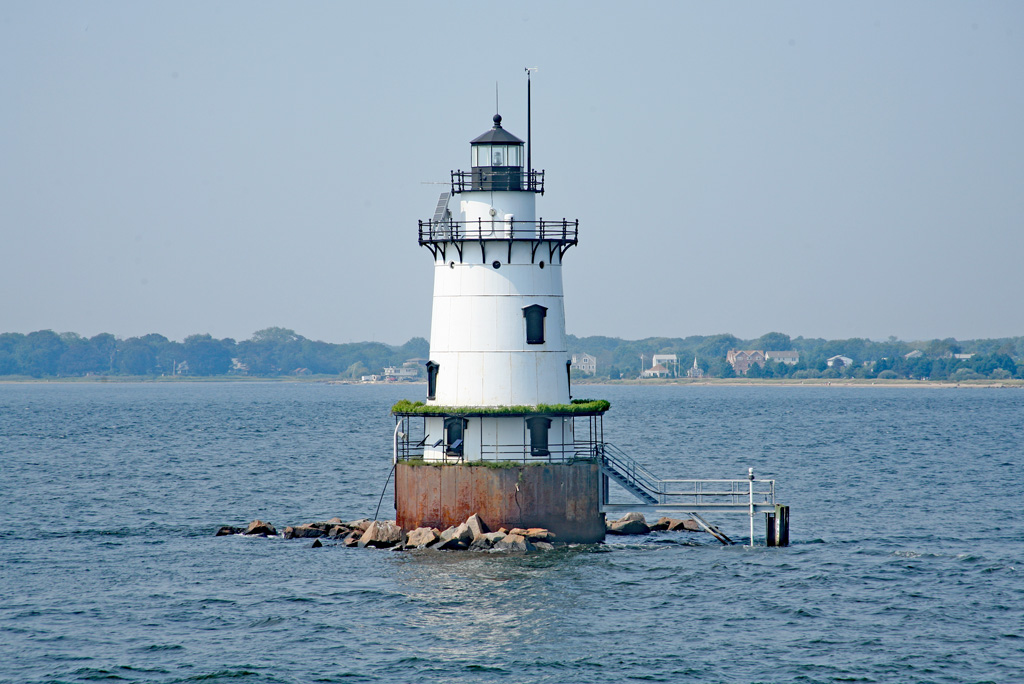 Conimicut Lighthouse, Rhode Island at Lighthousefriends.com