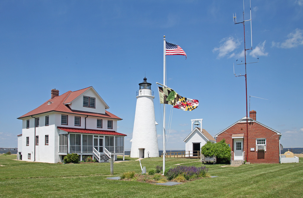 Cove Point Lighthouse, Maryland at Lighthousefriends.com