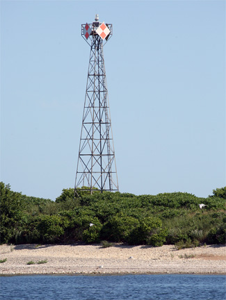 Green Island Lighthouse, Wisconsin at Lighthousefriends.com