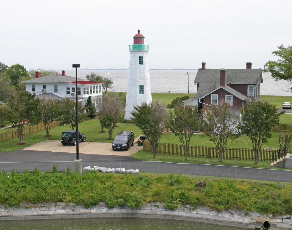 Old Point Comfort Lighthouse, Virginia at Lighthousefriends.com