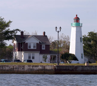 Old Point Comfort Lighthouse, Virginia at Lighthousefriends.com