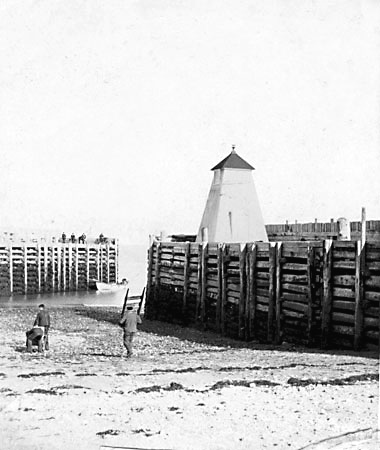 Port George Lighthouse, Nova Scotia Canada at Lighthousefriends.com