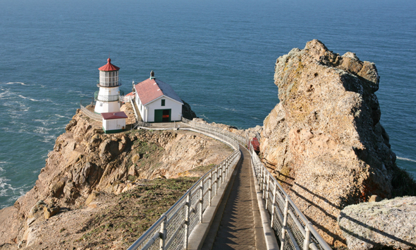 Point Reyes Lighthouse, California at Lighthousefriends.com