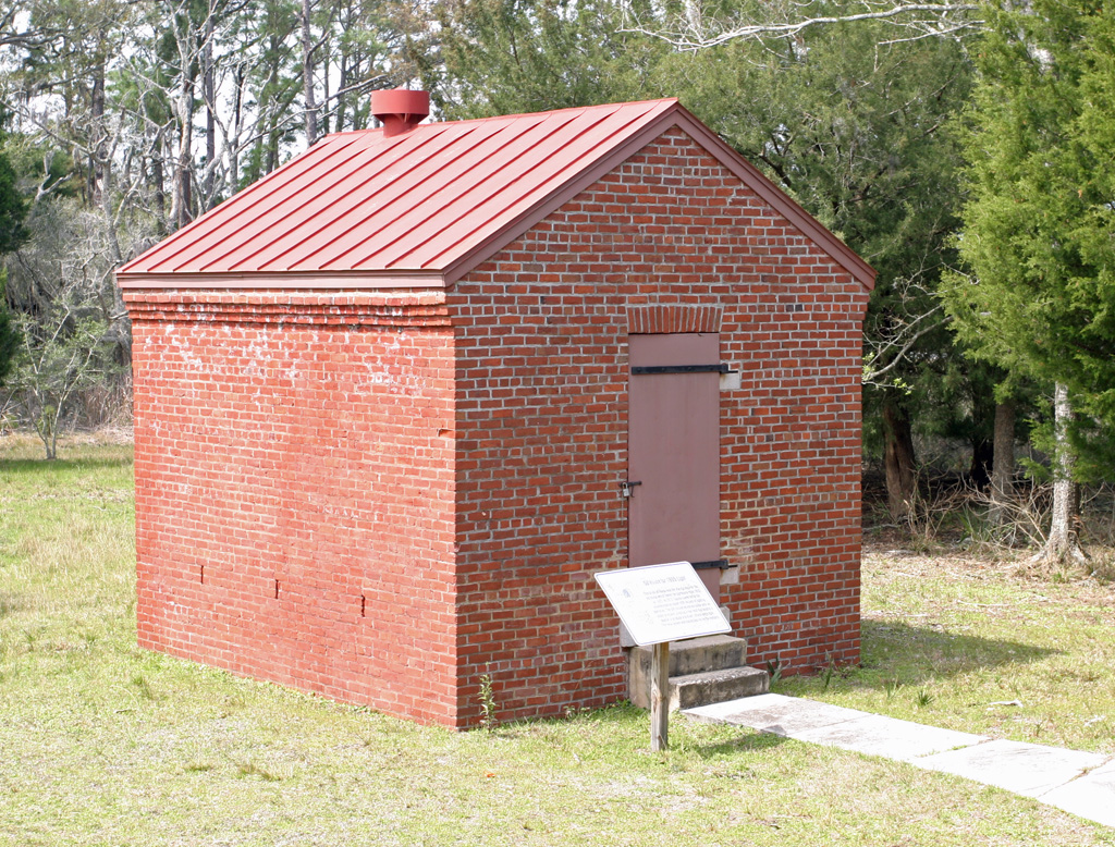 Sapelo Island Lighthouse, Georgia at Lighthousefriends.com