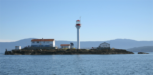 Sisters Islets Lighthouse, British Columbia Canada at Lighthousefriends.com